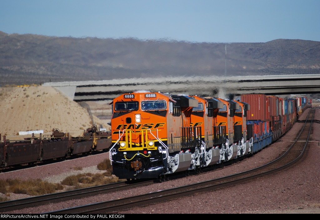 BNSF 6888 with Her Sisters BNSF 6885, BNSF 6887, and BNSF 6886 behind her Head west with the S ...